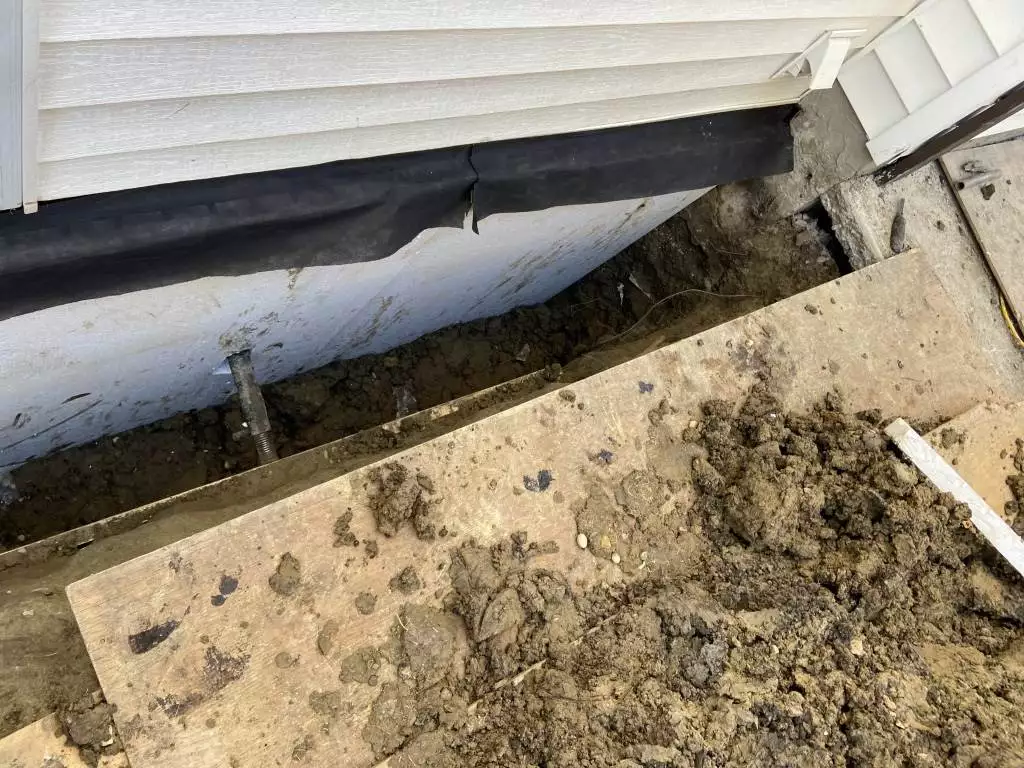 The best way to fix your Edmonton home's foundation: Excavation by Hand